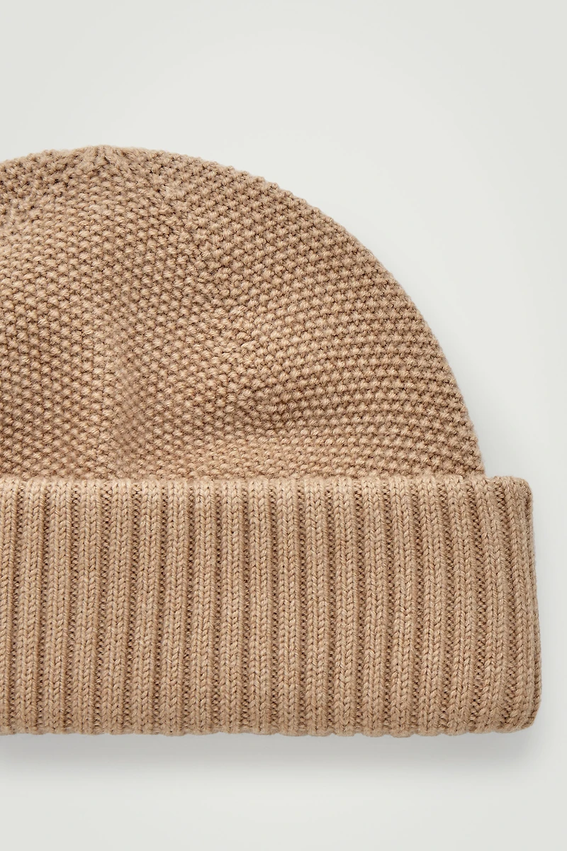 Cos TEXTURED WOOL BEANIE | King's Cross
