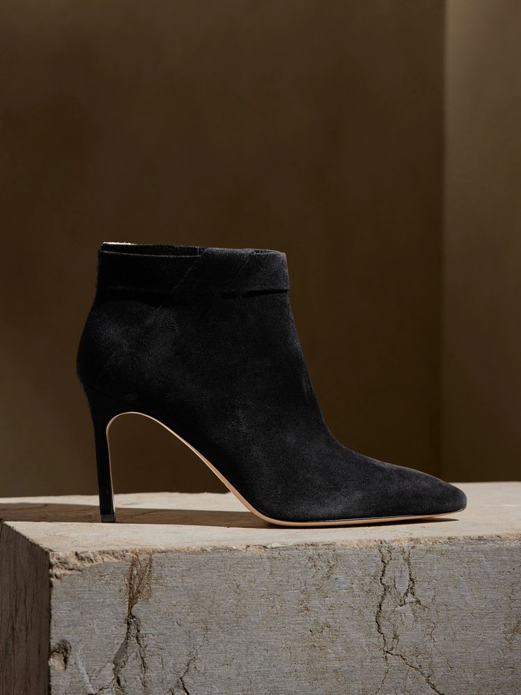 Banana Republic Torri Suede Ankle Boot | Mall of America®