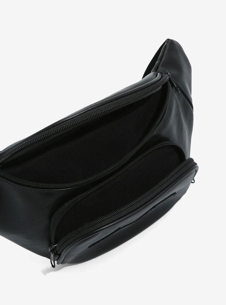 Batman DC Comics The Batman Bat Symbol Fanny Pack | Mall of America®