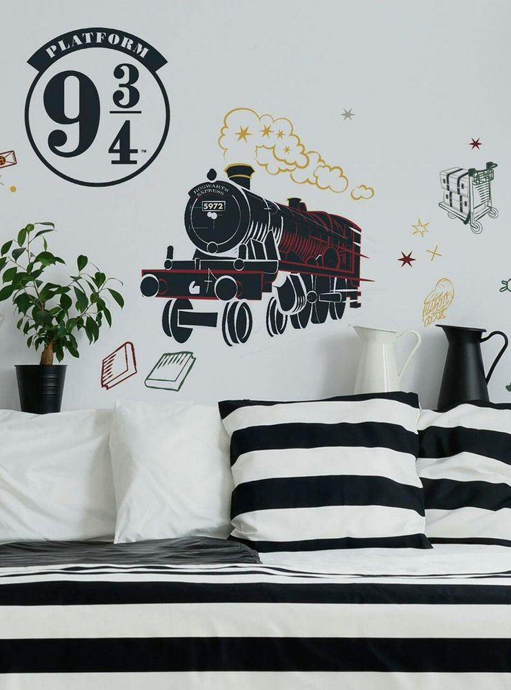 Boxlunch Harry Potter Hogwarts Express Giant Wall Decal | Mall of America®