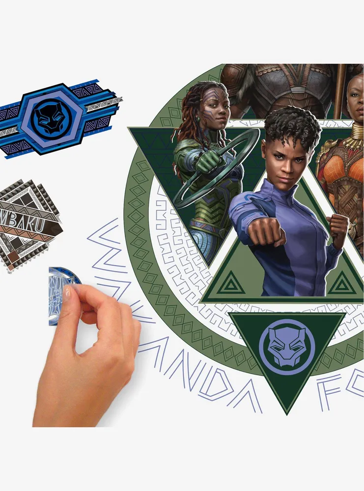 Black Panther Marvel Black Panther: Wakanda Forever Giant Peel & Stick ...