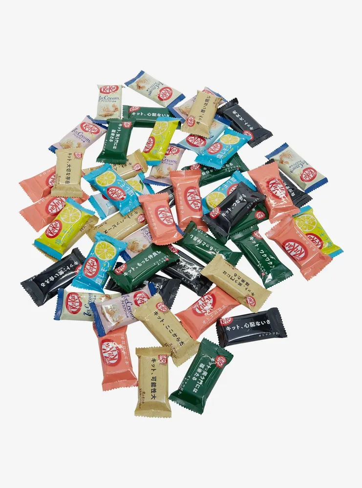 Hot Topic Japan Crate Kit Kat Sampler Box | Mall of America®
