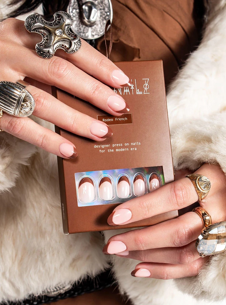 Hot Topic Rave Nailz Rodeo French Nailz | Mall of America®