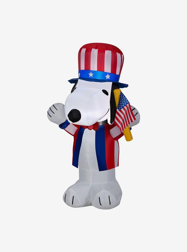 Peanuts Patriotic Snoopy Peanuts Airblown | Mall of America®