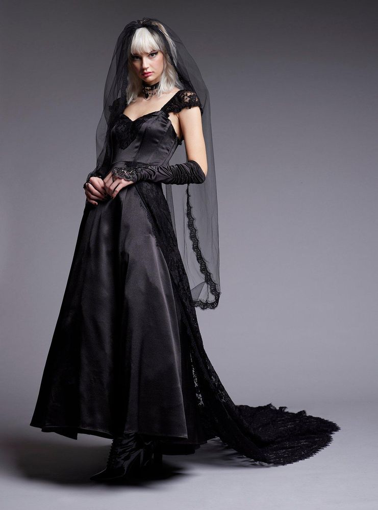 Hot Topic Black Lace Gothic Special Occasion Dress Limited Edition ...