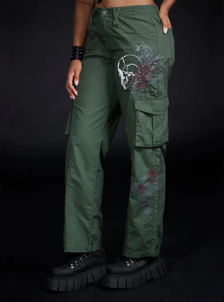 Hot Topic Social Collision Graffiti Skull Cargo Pants | Mall of America®
