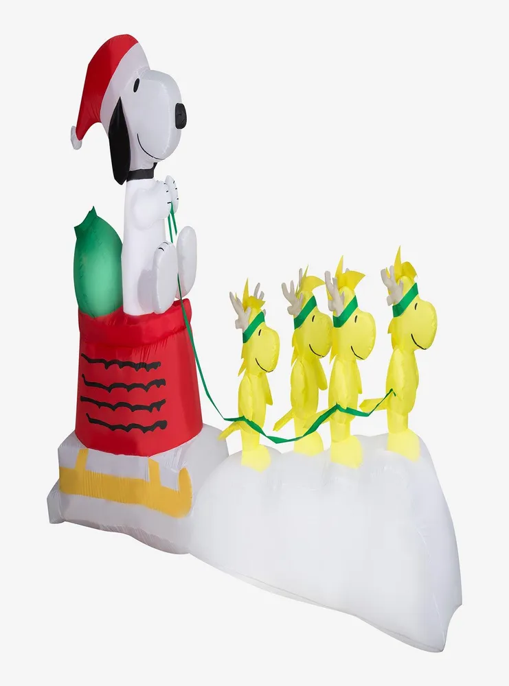 Peanuts Snoopy in Sleigh with Woodstocks Airblown | Hamilton Place
