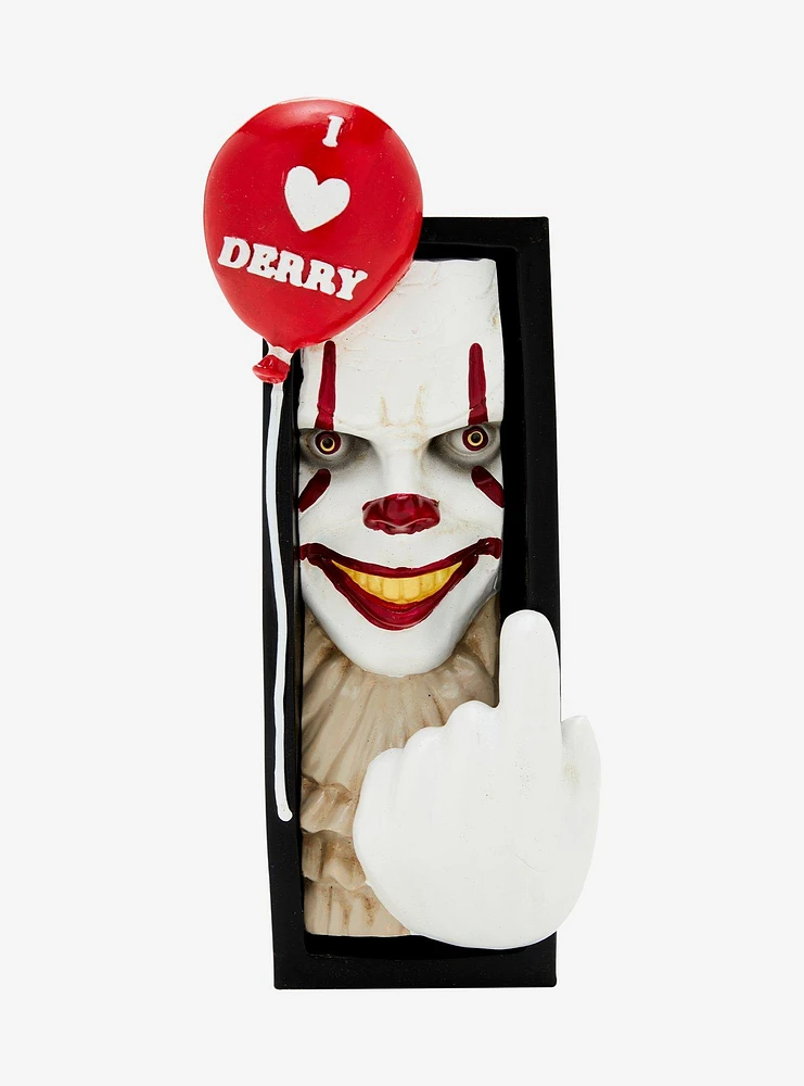 It Culturefly Nooks It Pennywise Book Nook Figure | Hamilton Place