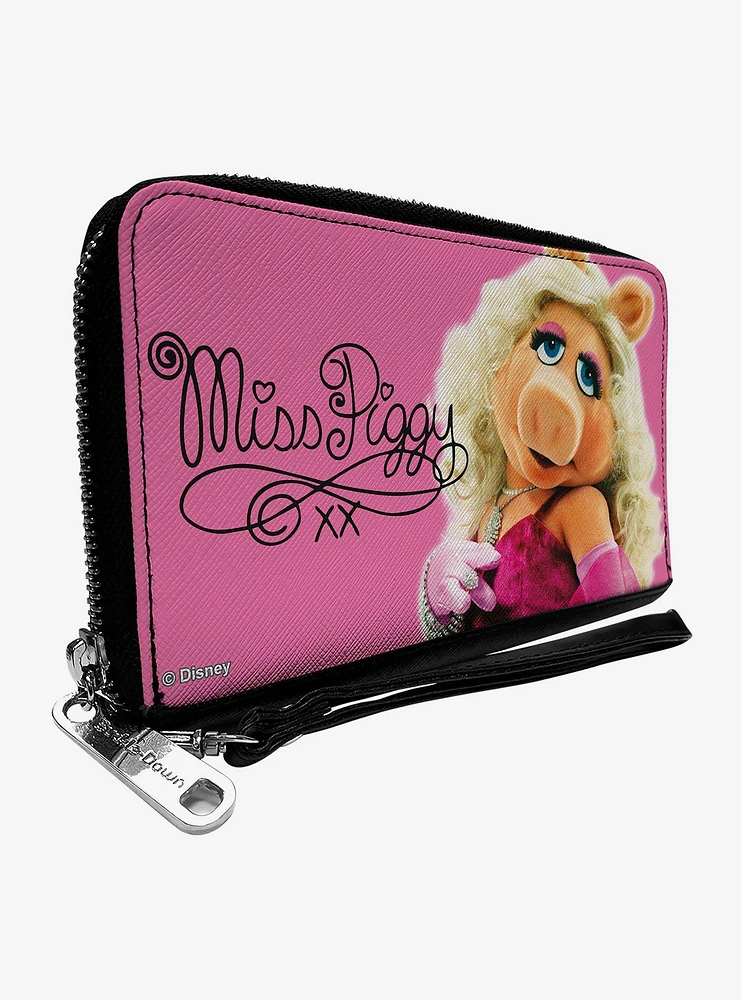 Hot Topic Disney The Muppets Miss Piggy Portrait and Autograph Zip ...