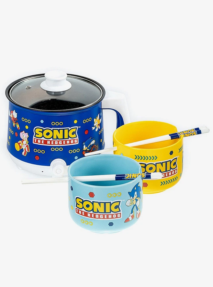 Sonic The Hedgehog Hot Pot with Ramen Bowls | Hamilton Place