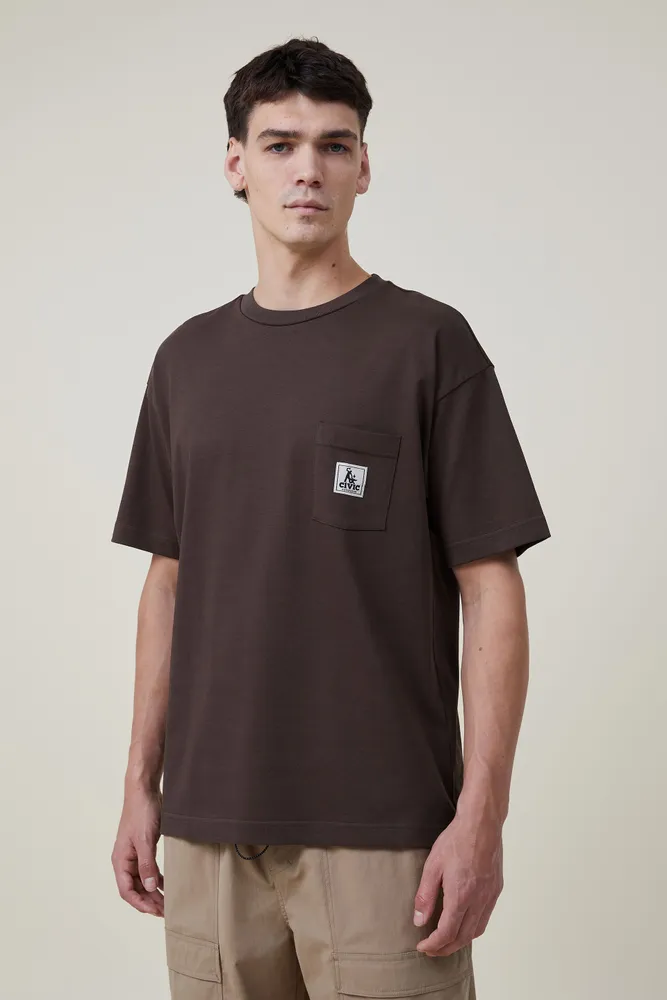 Cotton On Men Box Fit Pocket T-Shirt | CoolSprings Galleria