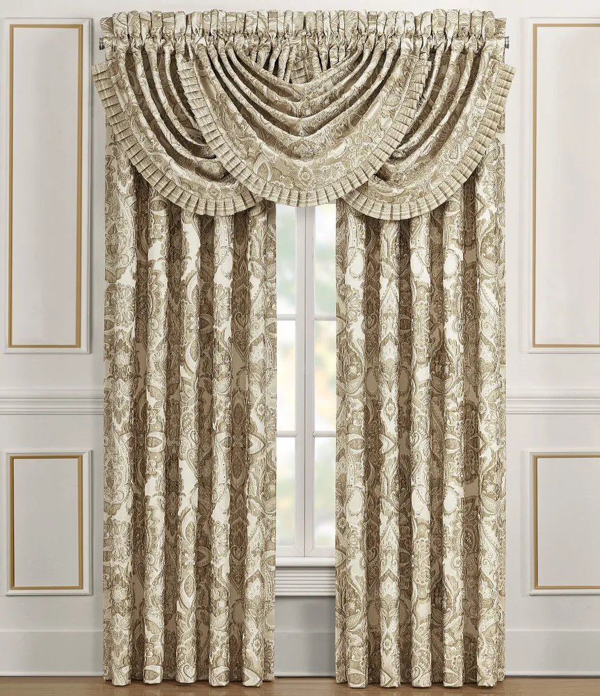 J. Queen New York Sandstone Window Treatment | Hamilton Place