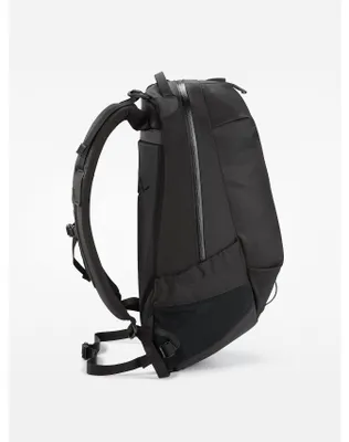 Arc'teryx Arro 22 Backpack | Mall of America®