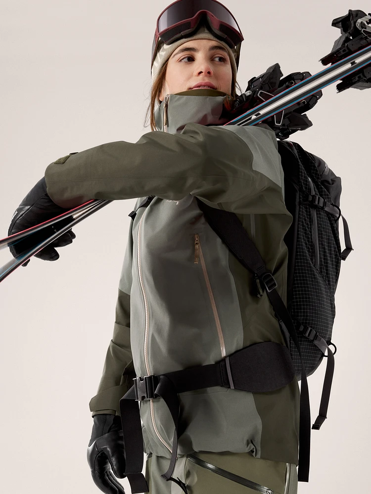 Arc'teryx Sentinel Jacket Women's at Mall of America® in Bloomington, MN