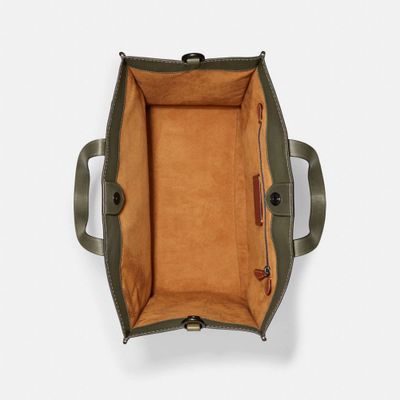 COACH® Field Tote 40 With Coach Badge | Mall of America®