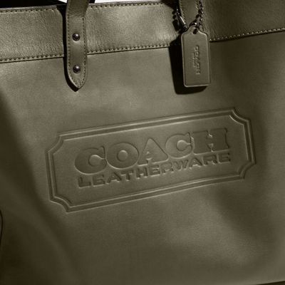 COACH® Field Tote 40 With Coach Badge | Mall of America®