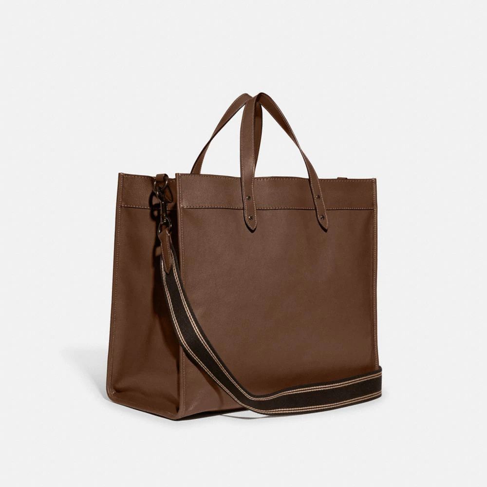 Coach Field Tote 40 With Coach Badge | Mall of America®