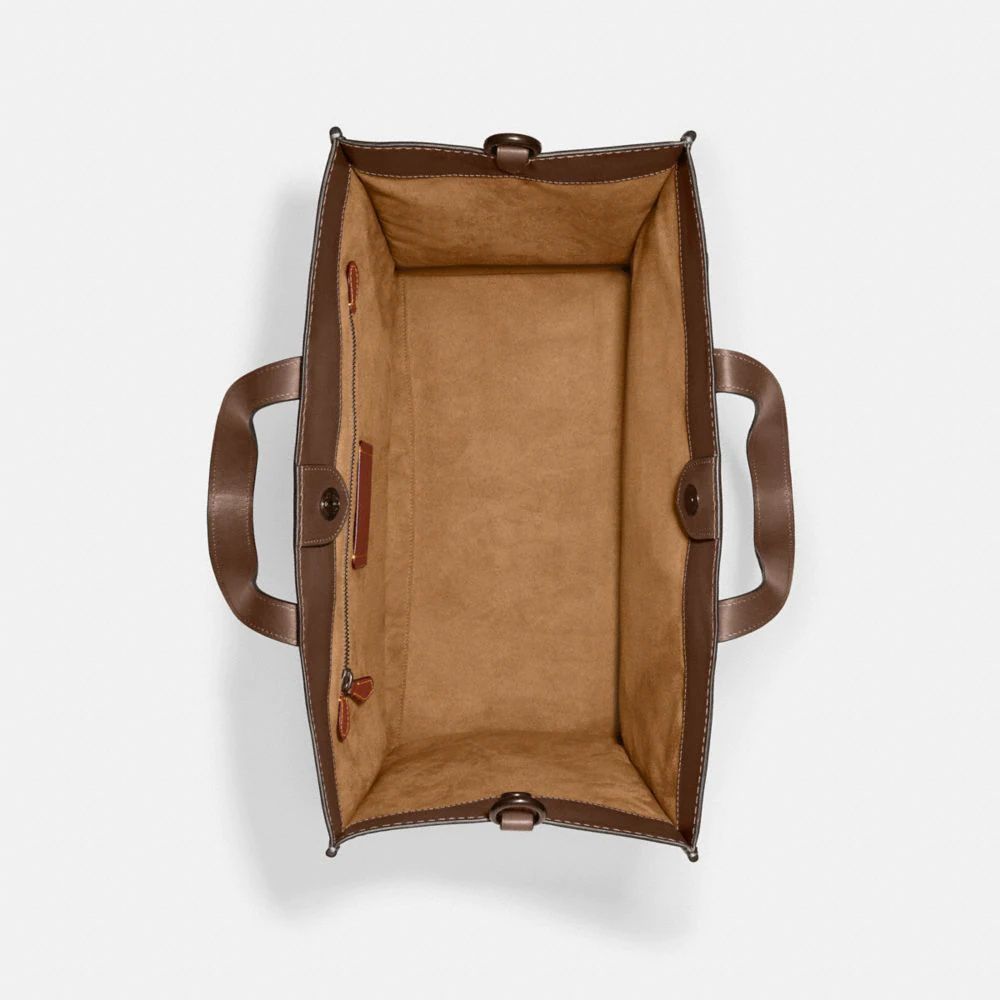 Coach Field Tote 40 With Coach Badge | Mall of America®