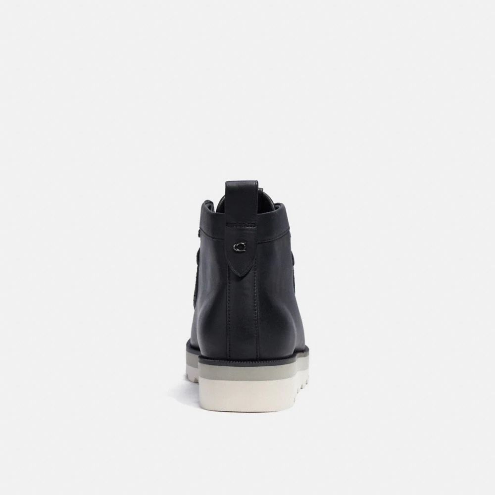 Coach Chukka Boot Signature Jacquard | Mall of America®