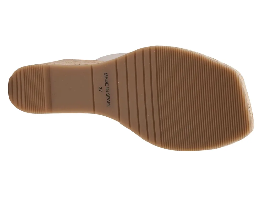 Andre Assous Arabella Wedge Sandal | Mall of America®