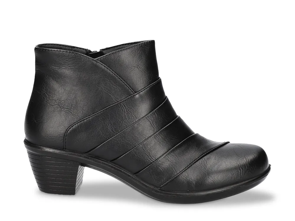 Easy Street Sonya Bootie | Mall of America®