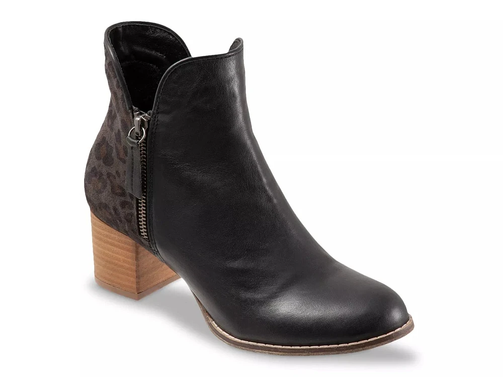 Bueno Jenna Bootie | Mall of America®