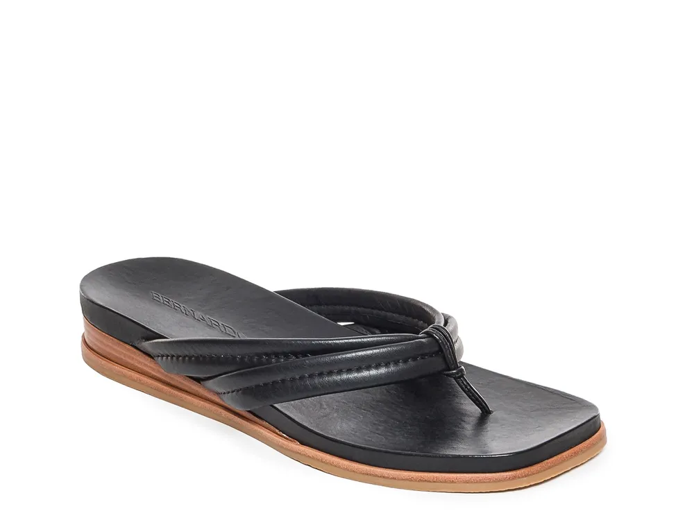 Bernardo Miami Comfort Wedge Sandal | Hamilton Place