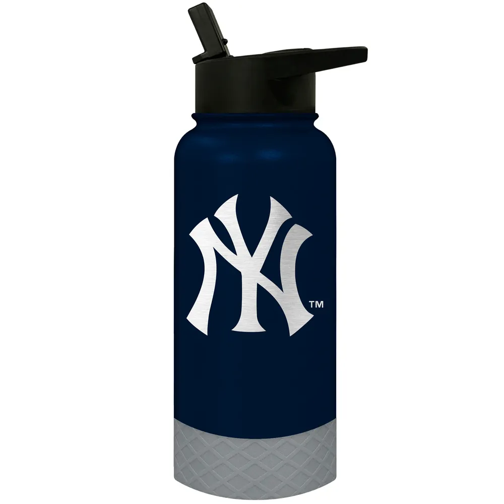 Lids New York Yankees 32oz. Logo Thirst Hydration Water Bottle ...