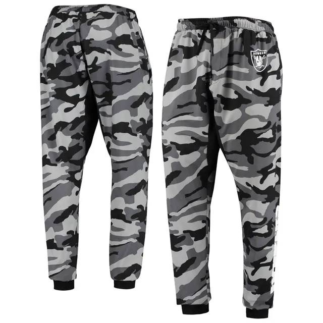 Black-camo-pants | Mall of America®