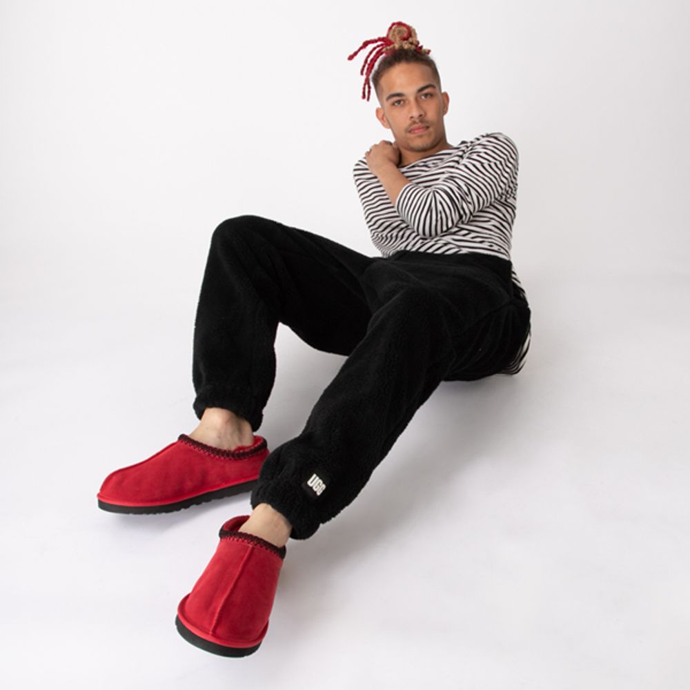 UGG Mens UGG® Dilan Sherpa Jogger - Tar | Mall of America®