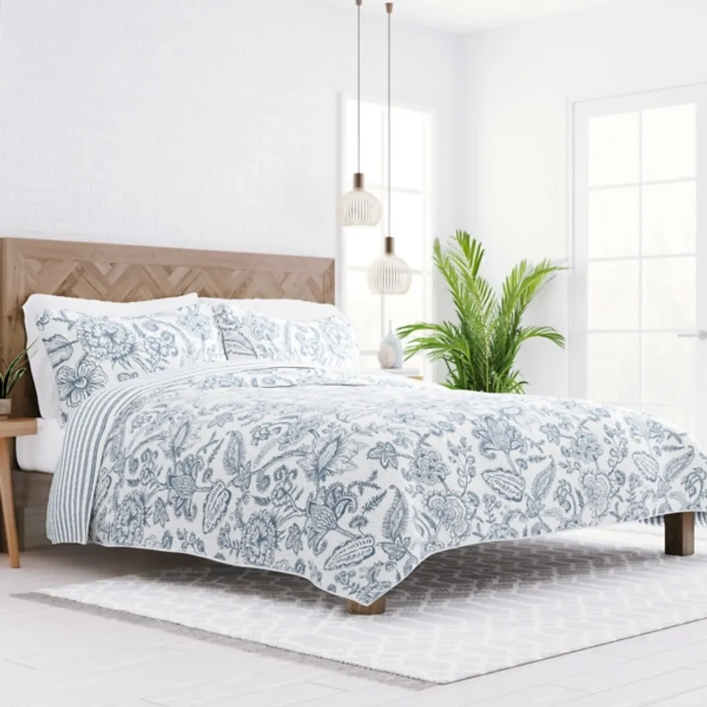 Kirklands Blue Jacobean Reversible 3-pc. Queen Quilt Set | Hamilton Place