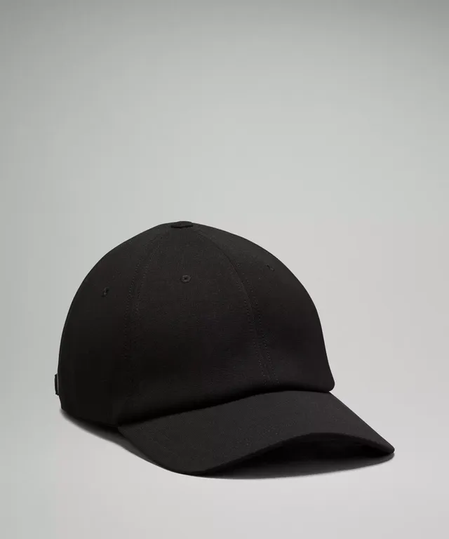 La-black-cap | Mall of America®