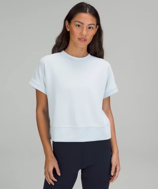 Boxy-tops-for-women | Mall of America®