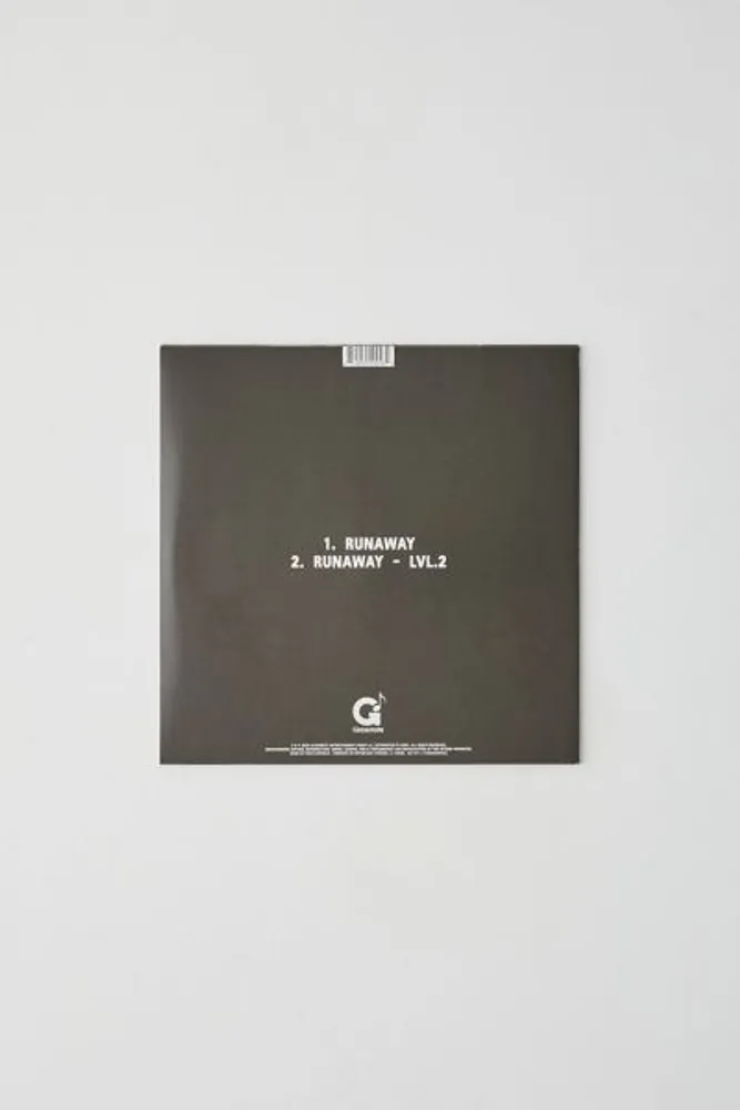 Urban Outfitters AURORA - Runaway Limited LP | Mall of America®