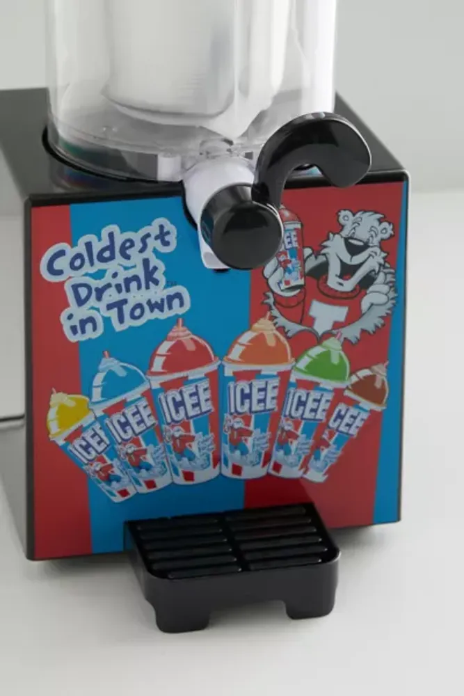 Urban Outfitters ICEE Slushie Machine | Mall of America®