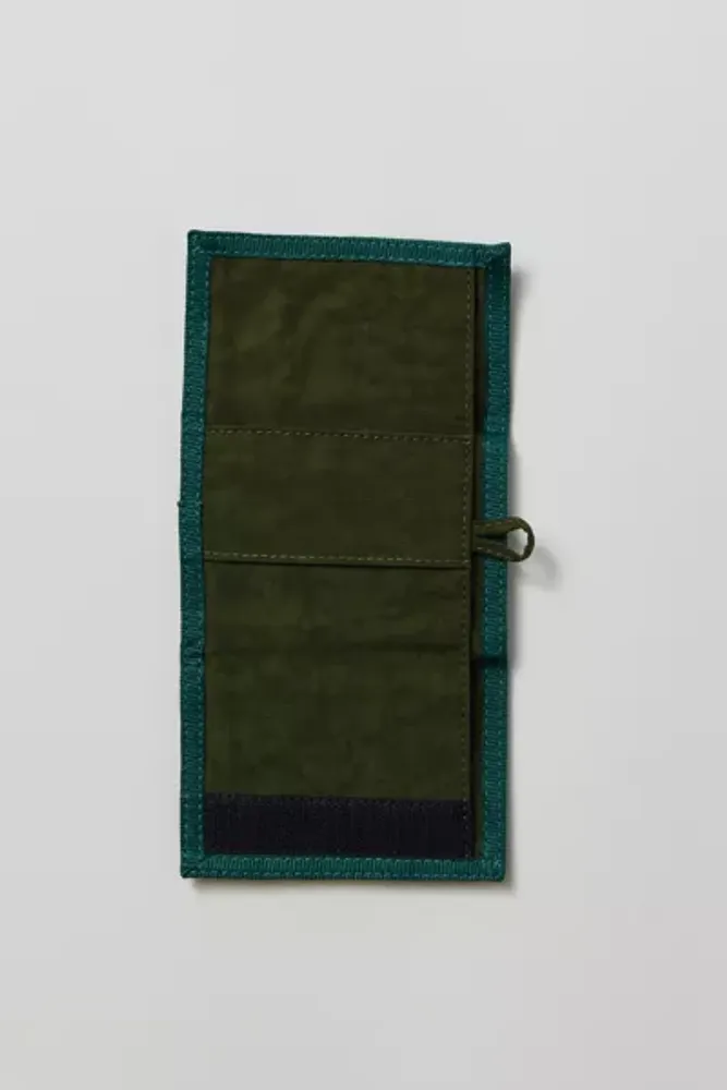 Urban Outfitters BAGGU Nylon Wallet | Mall of America®