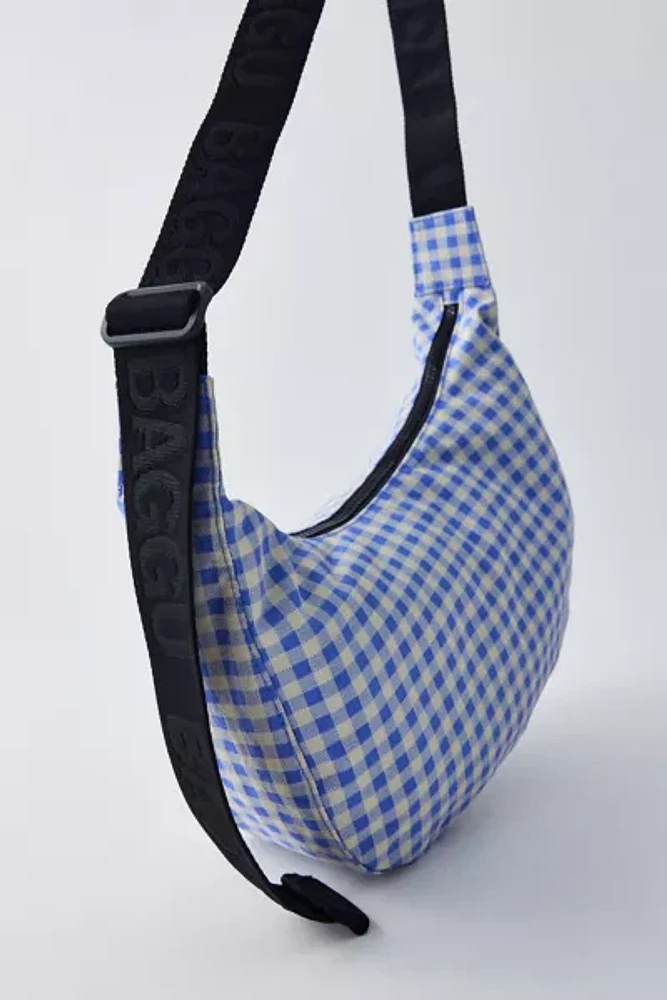 BAGGU UO Exclusive Gingham Nylon Crescent Bag | Mall of America®