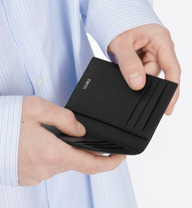 Dior Bi-Fold Card Holder | Mall of America®
