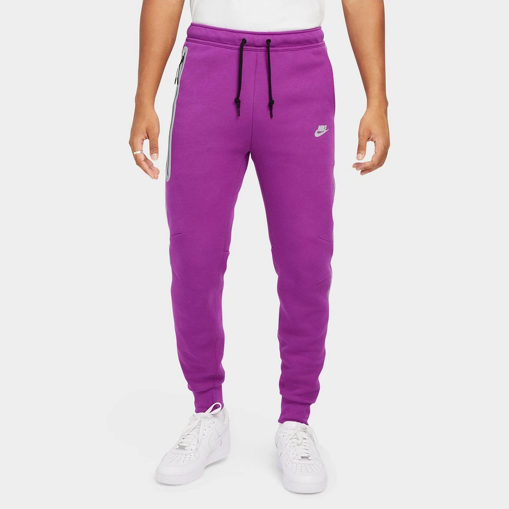 NIKE Men's Nike Tech Fleece Reflective Jogger Pants | Hamilton Place