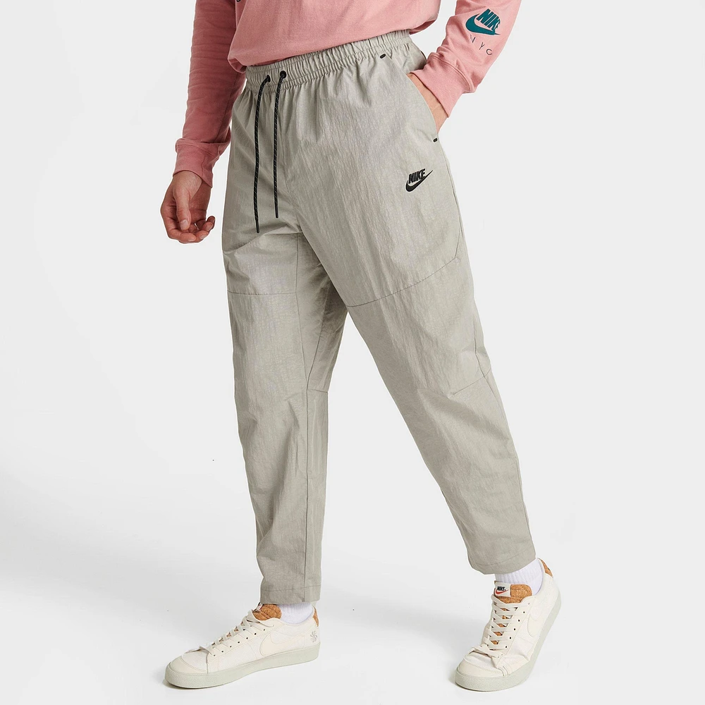 NIKE Men's Nike Sportswear Tech Essentials Lined Commuter Pants | Arden ...