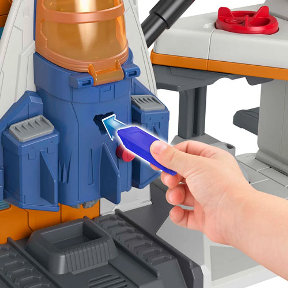 Mattel Imaginext Lightyear Lift & Launch Star Command Playset ...