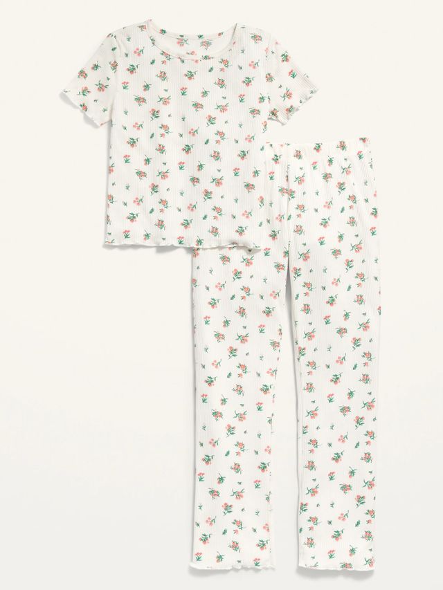 Sleep-on-plane | Mall of America®