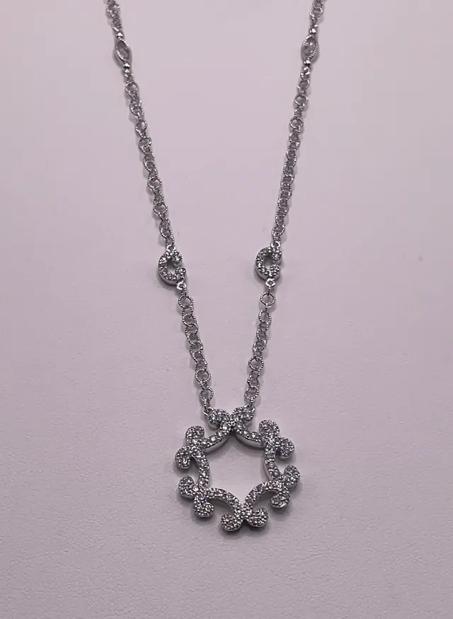 Bared | Plaza Las Americas