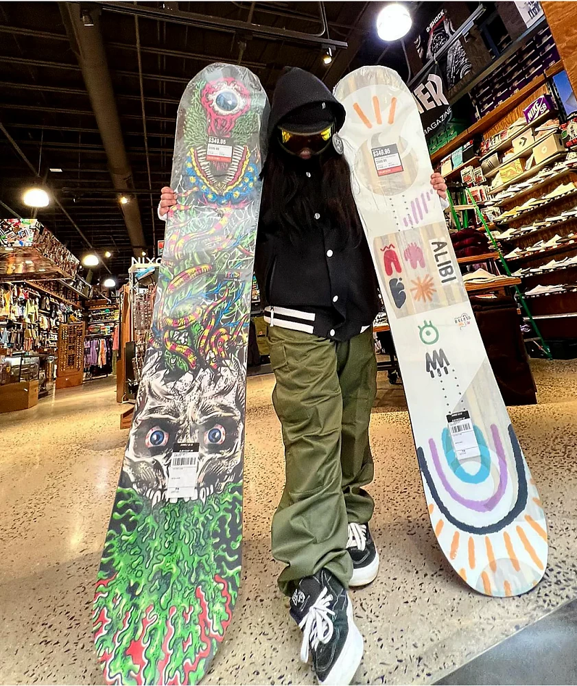Alibi Feast Men's Snowboard 2023 | Mall of America®