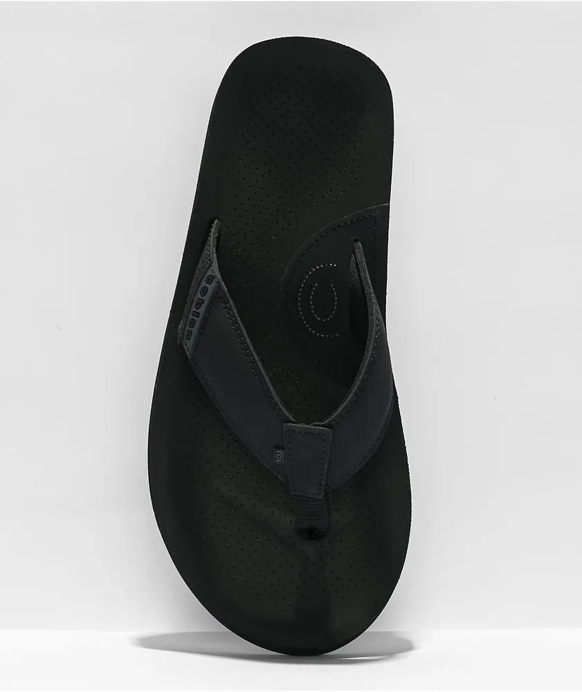Cobian Arv 2 Trek All Black Sandals | Mall of America®
