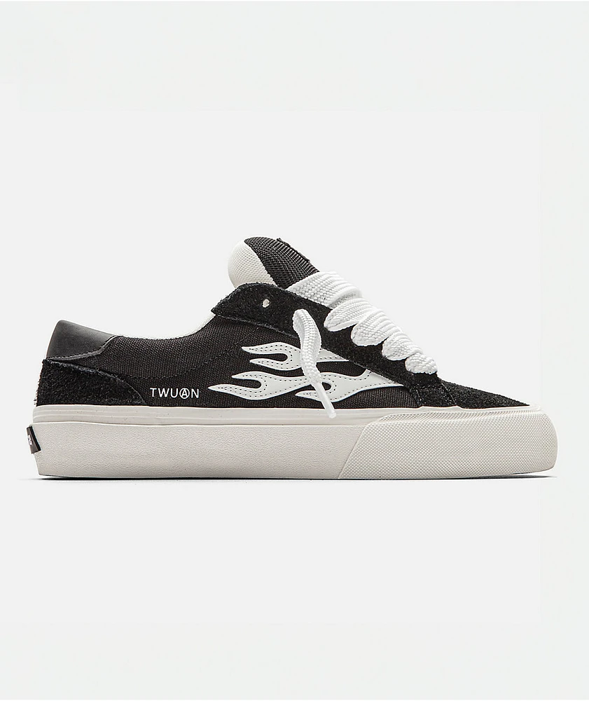Straye Dixon Logan Puff Black & White Skate Shoes | Mall of America®