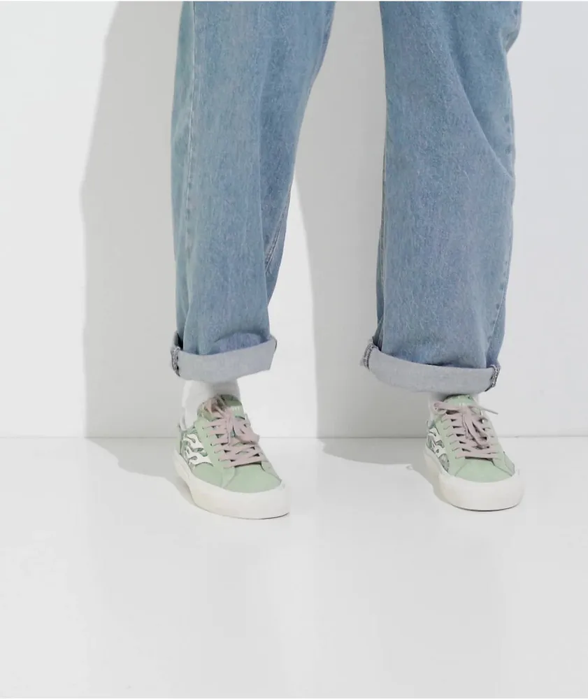 Straye Logan Tallywood Floral Teal Skate Shoes at Mall of America® in ...