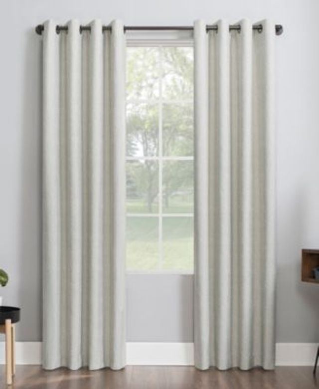 Textured-white-curtains | Mall of America®