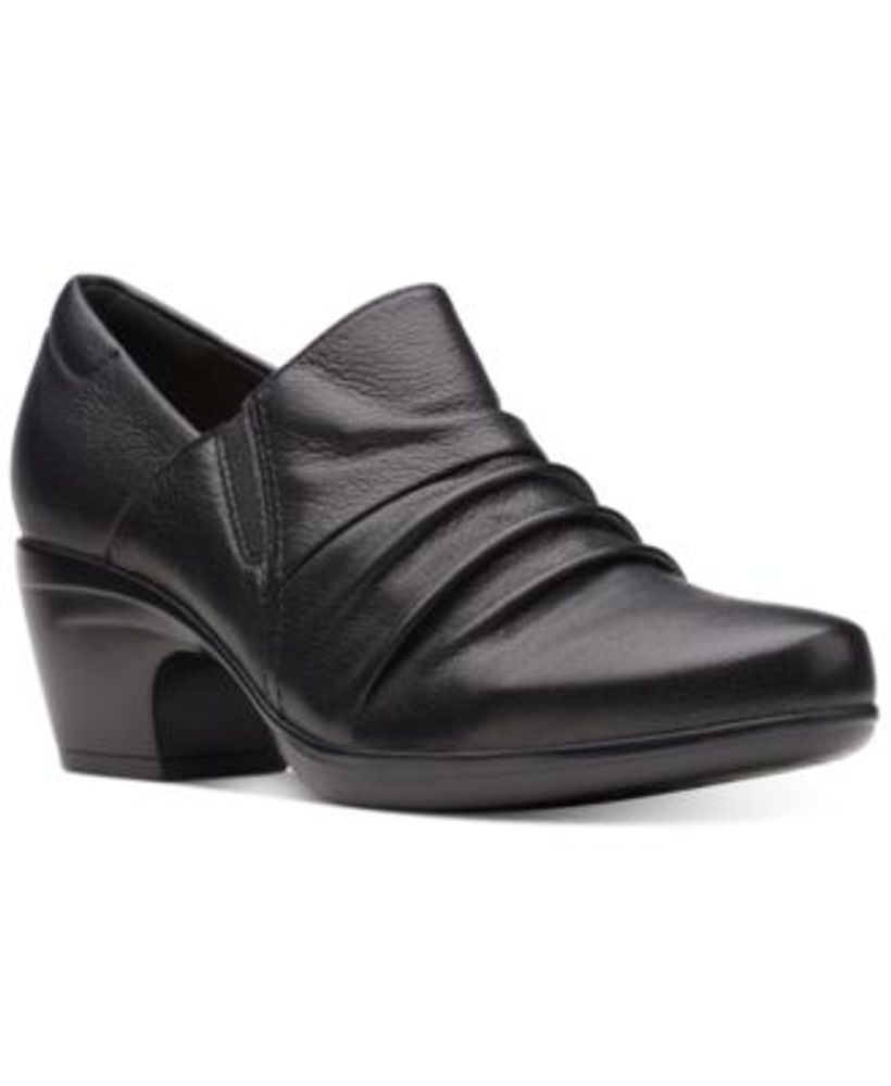 Clarks Emily Cove Slip On Shooties | Mall of America®