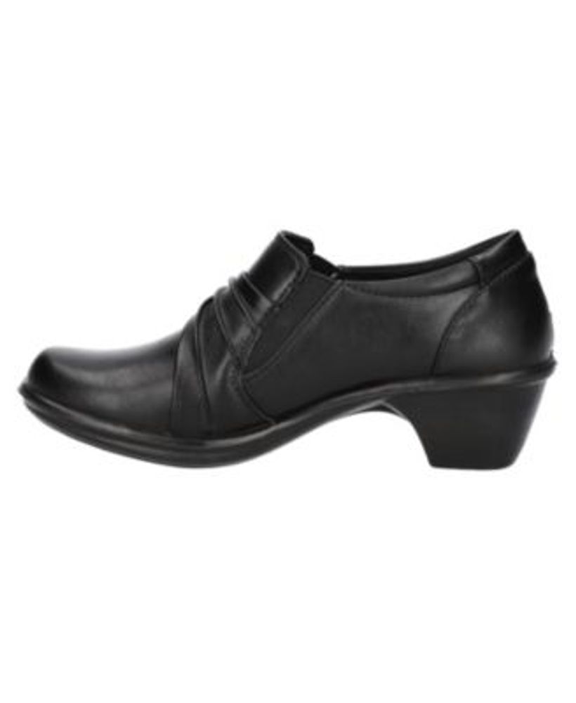 Easy Street Women's Ryanne Comfort Shooties | Mall of America®